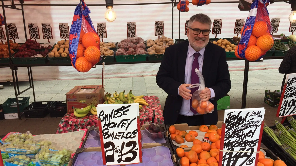 Mayor Dave - Love Your Local Markets in Bedford This Weekend - Bedford ...